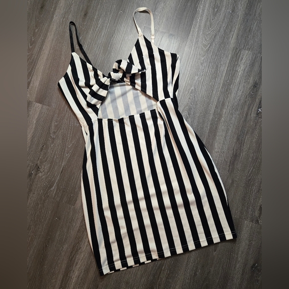 Forest Ink | Dresses | Forest Ink Beetle Bodycon Dress | Poshmark